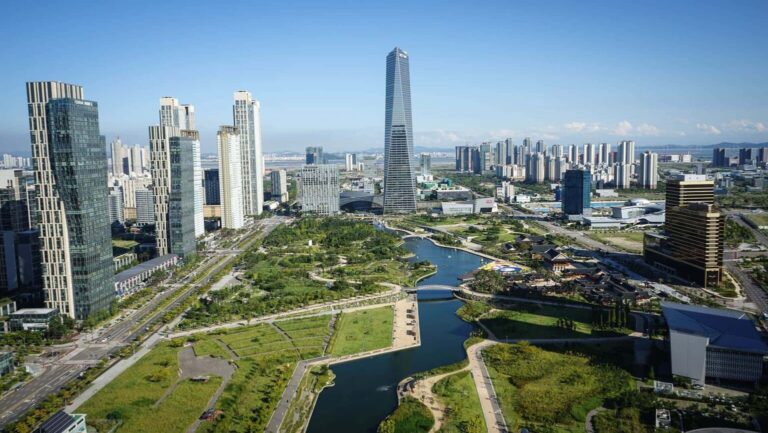 Top 10 Smart City Case Studies Pioneering Sustainable Development